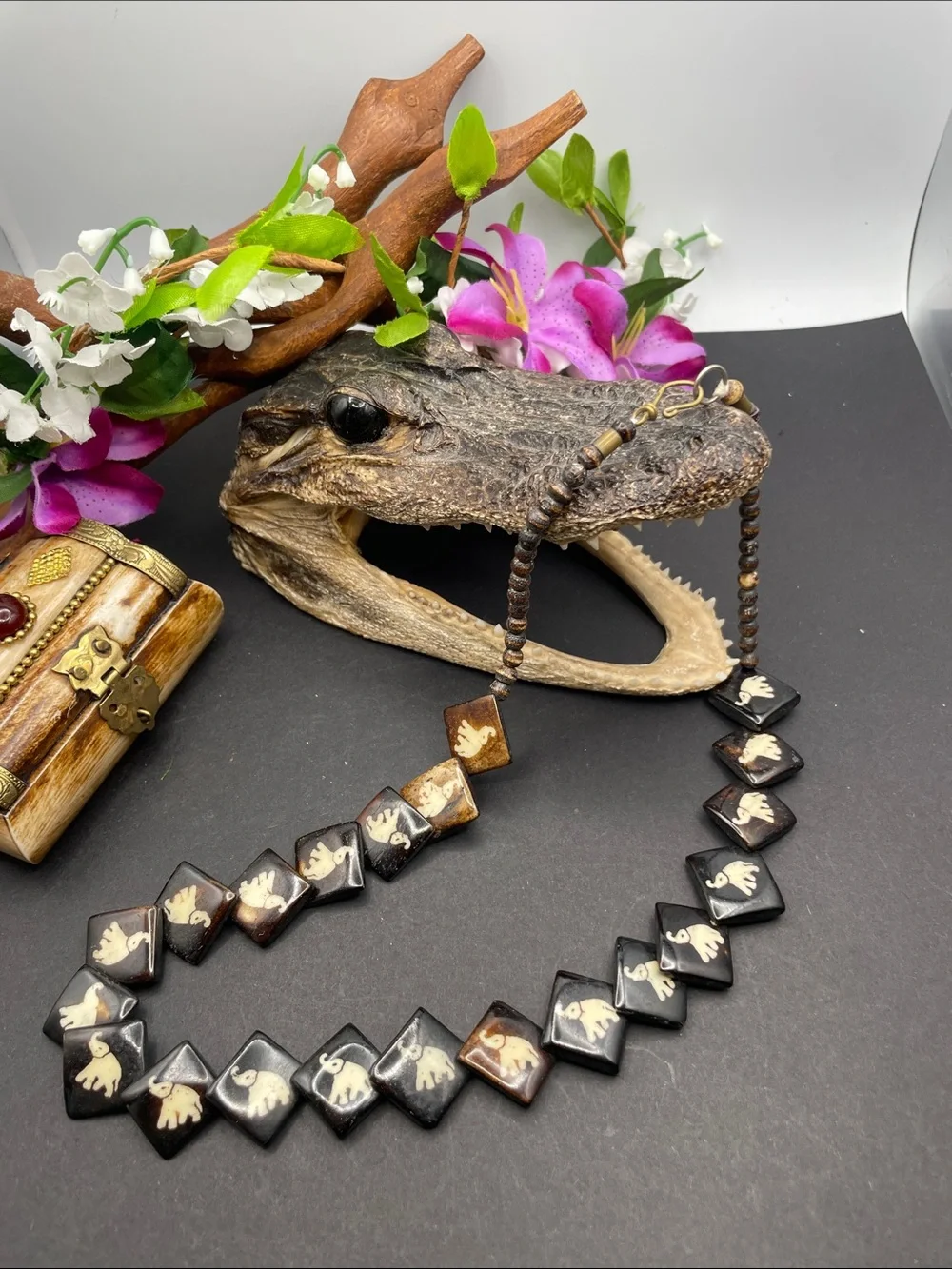 The Unbranded Brand | Jewelry | Dyed Yak Bone Necklace Elephant Pattern ...